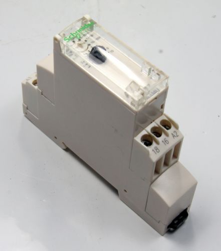 Schneider Electric Time Relay RE17RAMU